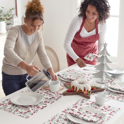 Holiday Kitchen and Table Linens | The Company Store